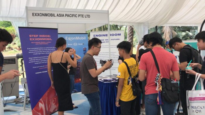 Roadshow, Set up and delivery | WINRUL PTE LTD